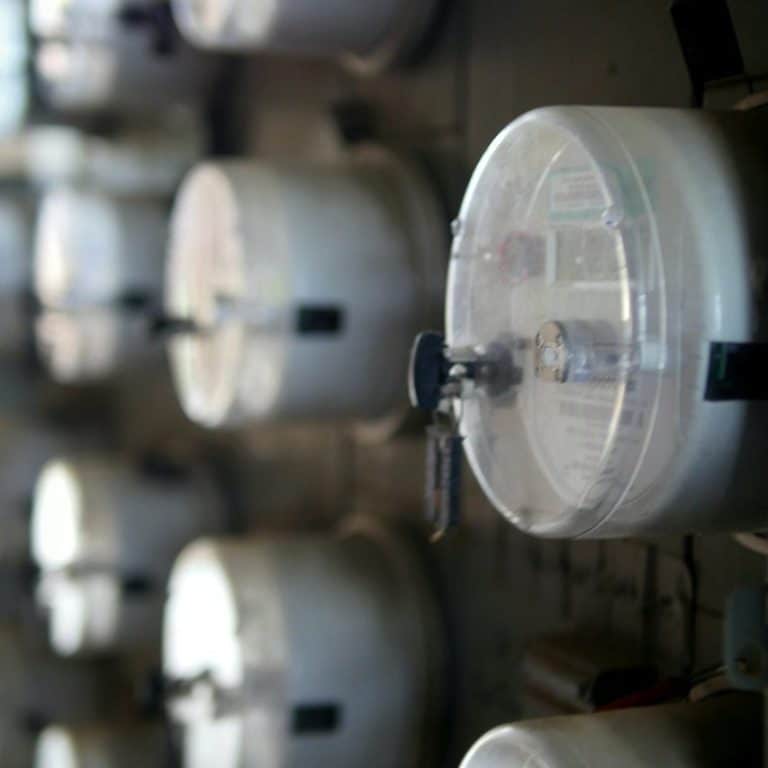 How Late Can You Be on Your Electric Bill Before They Shut It Off ...